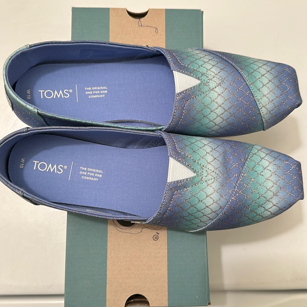 Toms Alpargata Mermaid Scales- Woman’s Size 10 - Gem